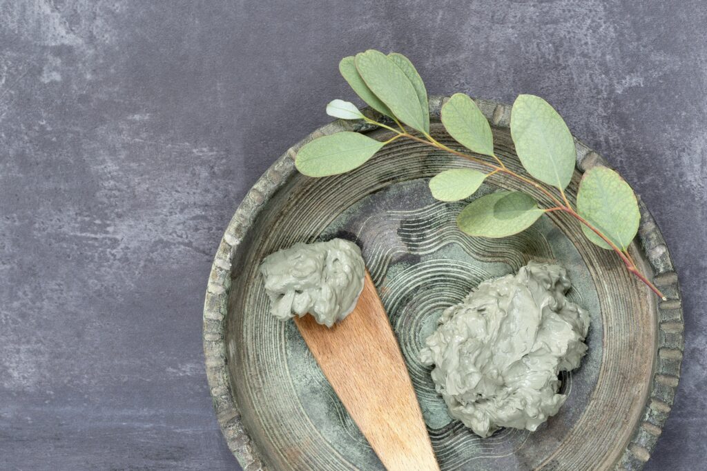 Les bienfaits thérapeutiques des cataplasmes à l'argile : pourquoi et ...